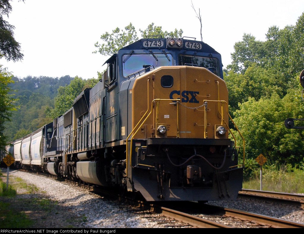 CSXT 4743 SD70MAC
